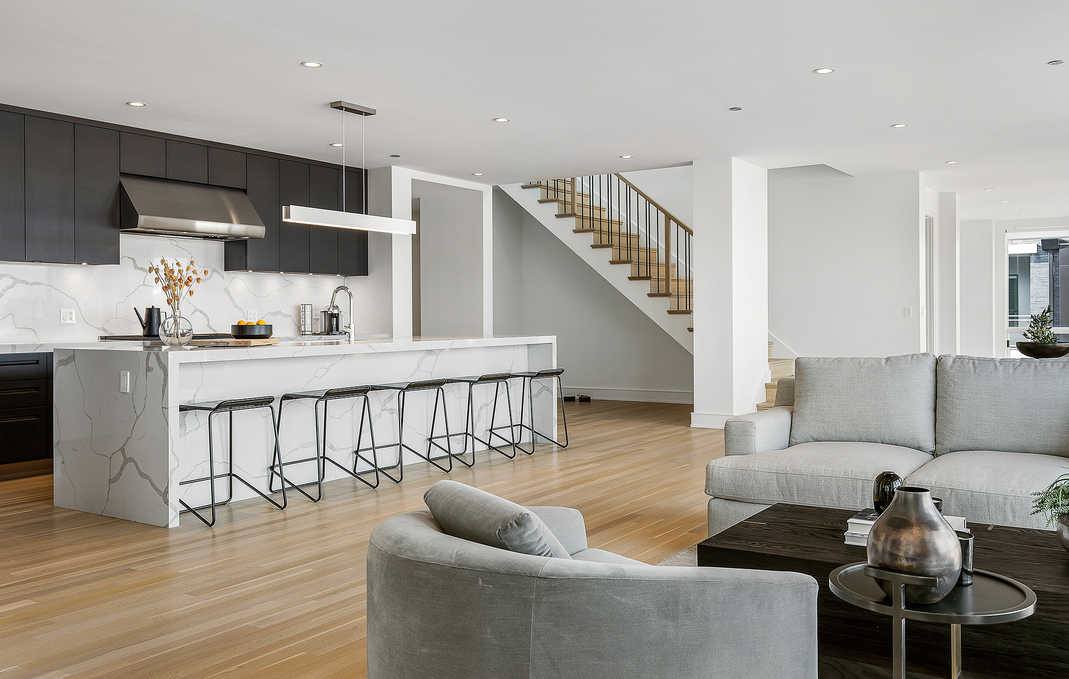 Chicago Penthouse Suites for Sale | Luxury Chicago Penthouses